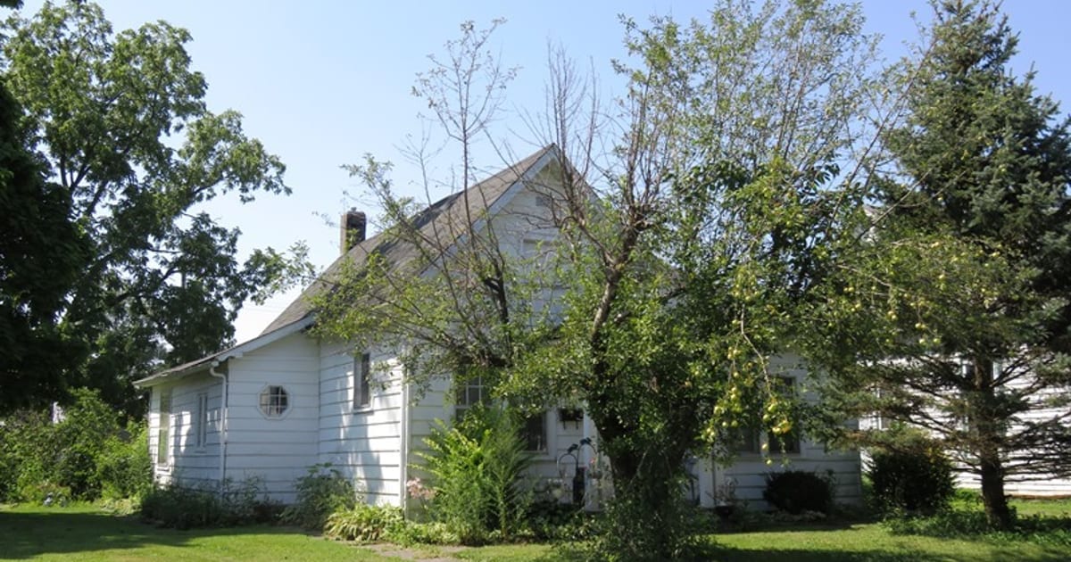 621 E Arch St., Portland, IN 47371 Auction